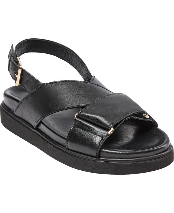 Pavement | Se det brede sortiment fra brandet i dag