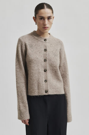 Second Female | Se det brede sortiment fra brandet i dag