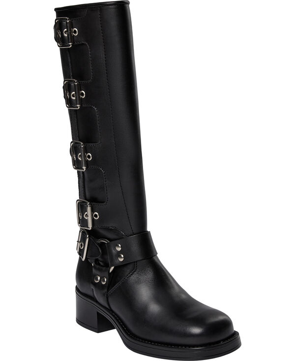 Pavement | Se det brede sortiment fra brandet i dag