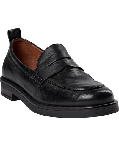 Pavement | Se det brede sortiment fra brandet i dag