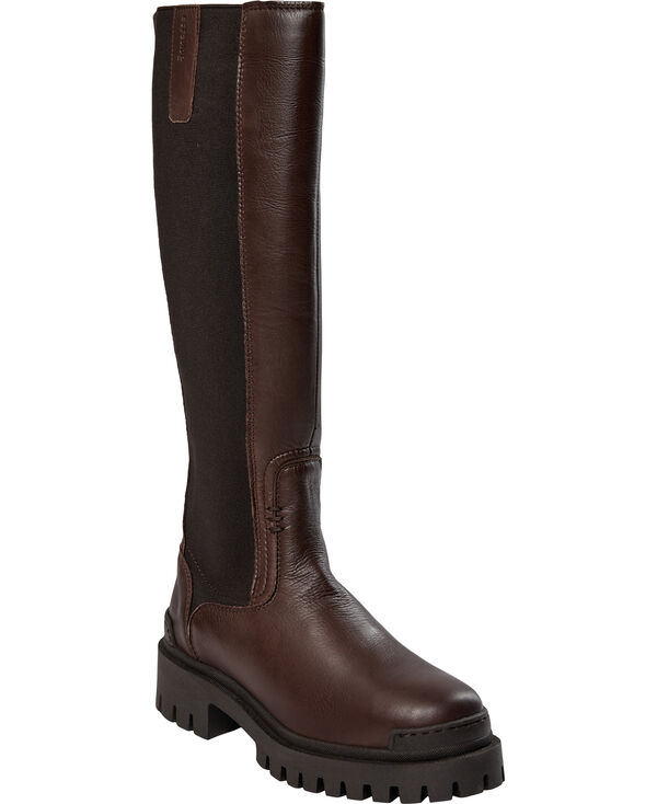 Pavement | Se det brede sortiment fra brandet i dag